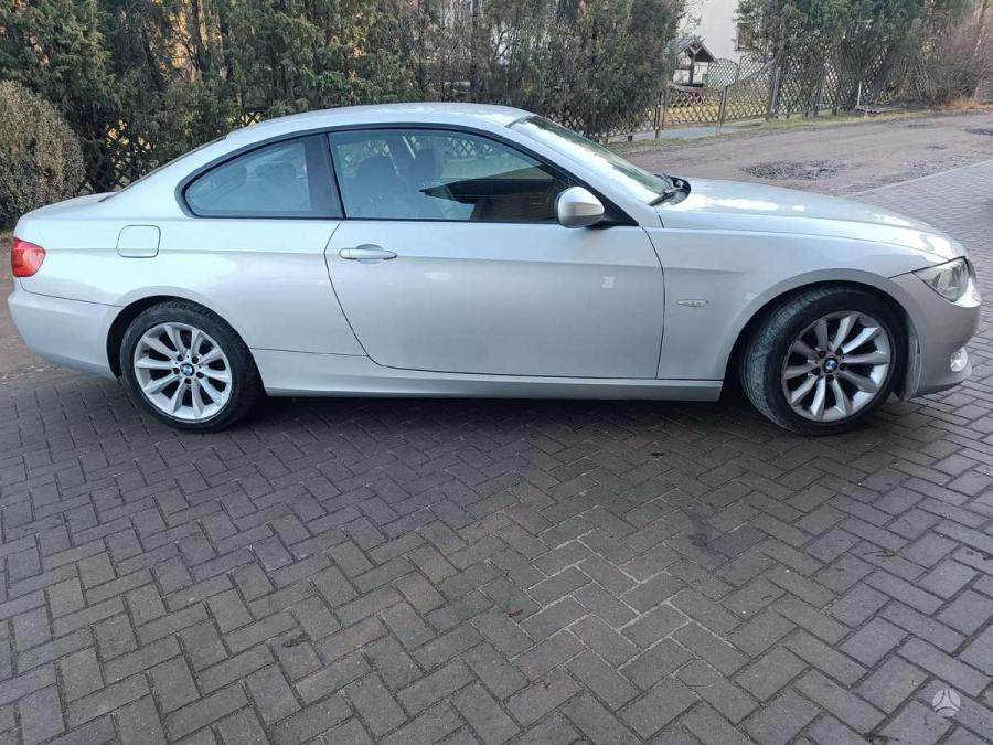 Pelēks BMW 320 2010 Kauņa, ar dzinēja tilpumu 2.00 L un nobraukumu 310 tūkst. km par 4650 €, foto 4 vietnē AUTOMOTO.COM.LV