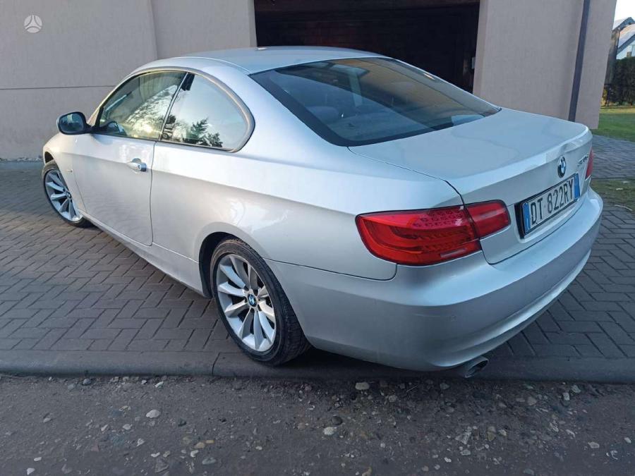 Pelēks BMW 320 2010 Kauņa, ar dzinēja tilpumu 2.00 L un nobraukumu 310 tūkst. km par 4650 €, foto 6 vietnē AUTOMOTO.COM.LV