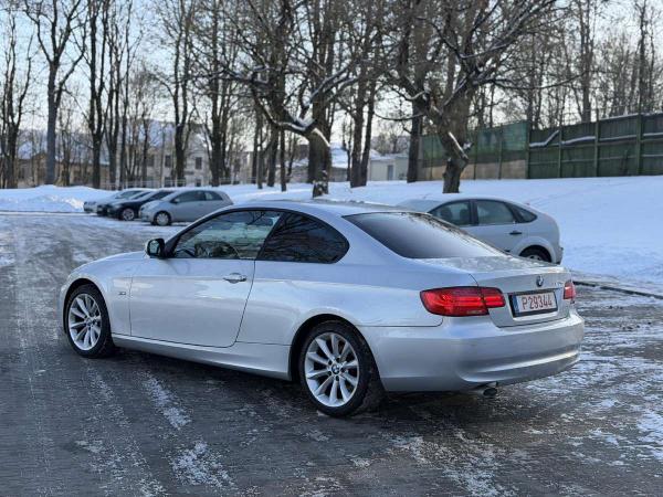 Pelēks BMW 320 2010 Šauļi, ar dzinēja tilpumu 2.00 L un nobraukumu 312 tūkst. km par 6250 €, foto 7 vietnē AUTOMOTO.COM.LV