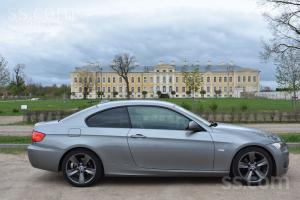 Grey BMW 320 2010 in Jelgava, with an engine capacity of 2.00 L and mileage of 289 thousand km for 10000 €, photo 7 on AUTOMOTO.COM.LV