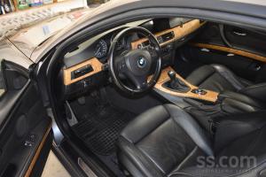 Grey BMW 320 2010 in Jelgava, with an engine capacity of 2.00 L and mileage of 289 thousand km for 10000 €, photo 8 on AUTOMOTO.COM.LV
