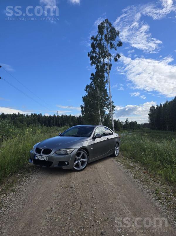 Pelēks BMW 320 2010 Jelgava, ar dzinēja tilpumu 2.00 L un nobraukumu 289 tūkst. km par 8999 €, foto 1 vietnē AUTOMOTO.COM.LV