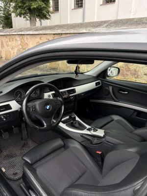 Grey BMW 320 2010 in Druskininkai, with an engine capacity of 2.00 L and mileage of 276 thousand km for 6350 €, photo 6 on AUTOMOTO.COM.LV