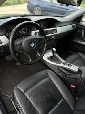 Grey BMW 320 2010 in Vilnius, with an engine capacity of 2.00 L and mileage of 286 thousand km for 5999 €, photo 6 on AUTOMOTO.COM.LV