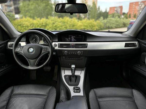 Pelēks BMW 320 2010 Viļņa, ar dzinēja tilpumu 2.00 L un nobraukumu 286 tūkst. km par 5999 €, foto 7 vietnē AUTOMOTO.COM.LV