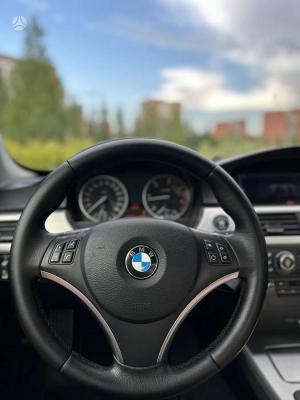 Grey BMW 320 2010 in Vilnius, with an engine capacity of 2.00 L and mileage of 286 thousand km for 5999 €, photo 10 on AUTOMOTO.COM.LV