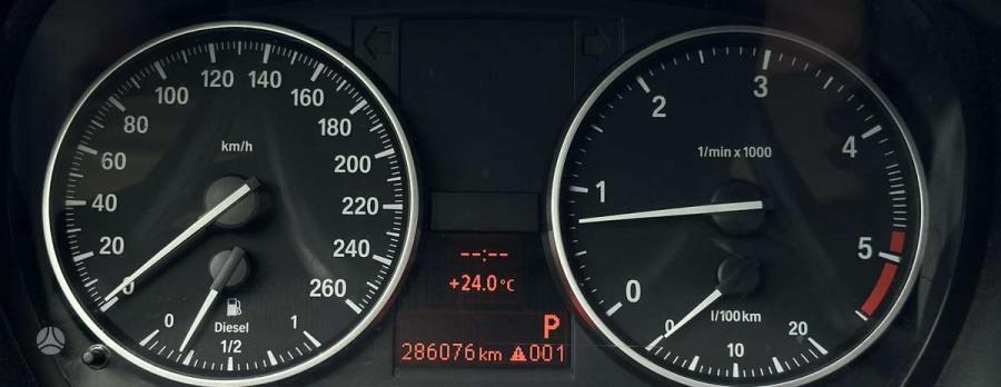 Grey BMW 320 2010 in Vilnius, with an engine capacity of 2.00 L and mileage of 286 thousand km for 5999 €, photo 12 on AUTOMOTO.COM.LV