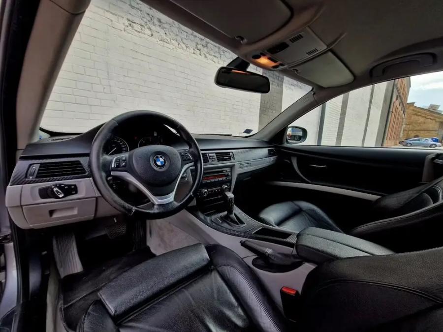 Grey BMW 320 2011 in Riga, with an engine capacity of 2.00 L and mileage of 240 thousand km for 7490 €, photo 3 on AUTOMOTO.COM.LV