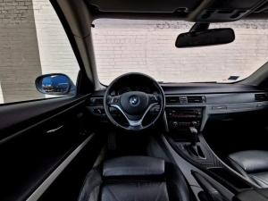 Grey BMW 320 2011 in Riga, with an engine capacity of 2.00 L and mileage of 240 thousand km for 7490 €, photo 4 on AUTOMOTO.COM.LV