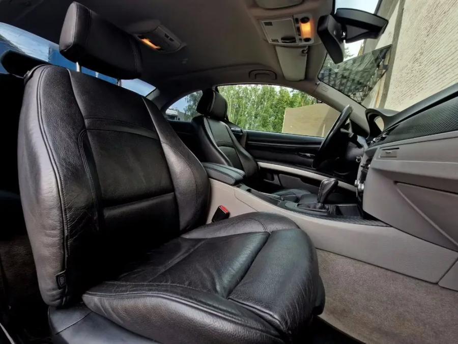 Grey BMW 320 2011 in Riga, with an engine capacity of 2.00 L and mileage of 240 thousand km for 7490 €, photo 8 on AUTOMOTO.COM.LV