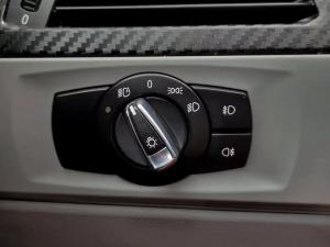 Grey BMW 320 2011 in Riga, with an engine capacity of 2.00 L and mileage of 240 thousand km for 7490 €, photo 10 on AUTOMOTO.COM.LV
