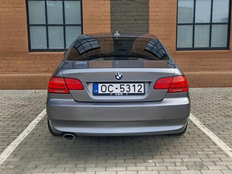 Grey BMW 320 2011 in Riga, with an engine capacity of 2.00 L and mileage of 240 thousand km for 7490 €, photo 18 on AUTOMOTO.COM.LV