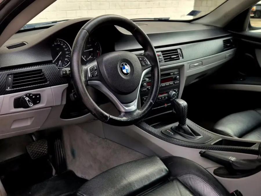Grey BMW 320 2011 in Riga, with an engine capacity of 2.00 L and mileage of 240 thousand km for 7490 €, photo 20 on AUTOMOTO.COM.LV