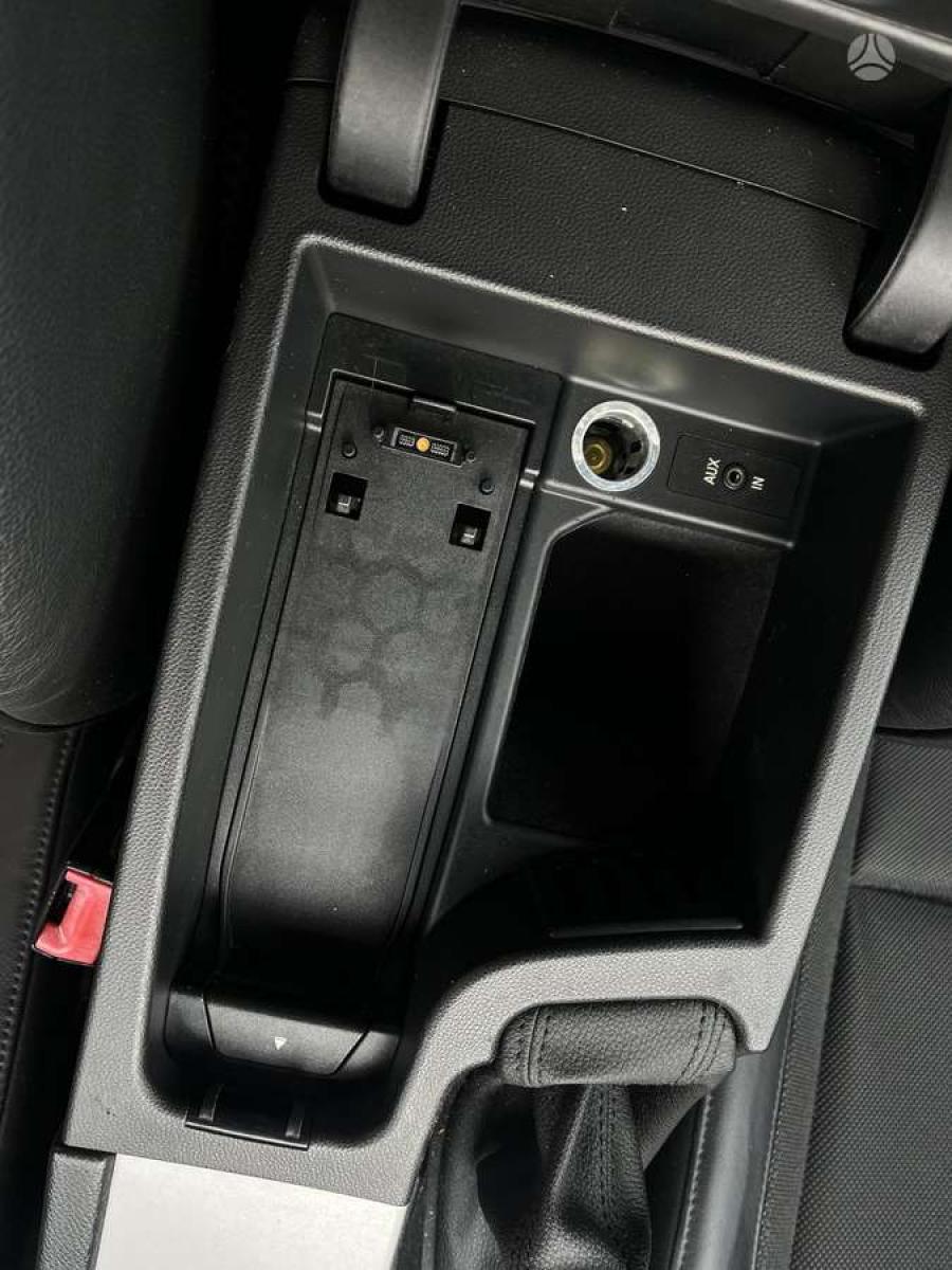 Grey BMW 320 2011 in Kaunas, with an engine capacity of 2.00 L and mileage of 278 thousand km for 5900 €, photo 19 on AUTOMOTO.COM.LV