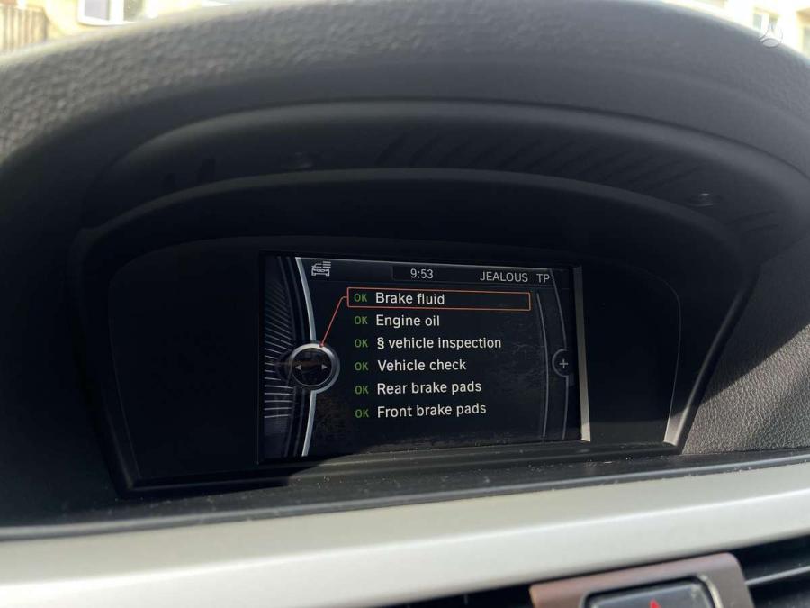 Grey BMW 320 2011 in Kaunas, with an engine capacity of 2.00 L and mileage of 278 thousand km for 5900 €, photo 23 on AUTOMOTO.COM.LV