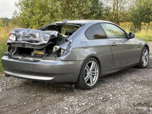 Pelēks BMW 320 2011 Ukmergė, ar dzinēja tilpumu 2.00 L un nobraukumu 245 tūkst. km par 2900 €, foto 6 vietnē AUTOMOTO.COM.LV