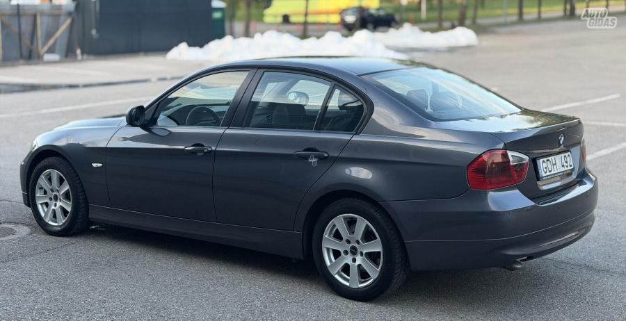 Grey BMW 320 2007 in Vilnius, with an engine capacity of 2.00 L and mileage of 318 thousand km for 1990 €, photo 7 on AUTOMOTO.COM.LV
