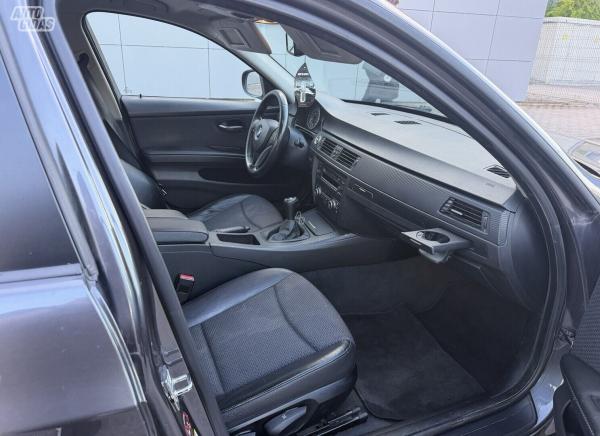 Grey BMW 320 2007 in Vilnius, with an engine capacity of 2.00 L and mileage of 318 thousand km for 1990 €, photo 9 on AUTOMOTO.COM.LV