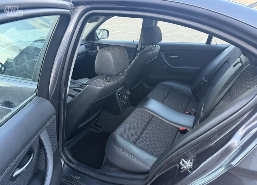 Grey BMW 320 2007 in Vilnius, with an engine capacity of 2.00 L and mileage of 318 thousand km for 1990 €, photo 12 on AUTOMOTO.COM.LV