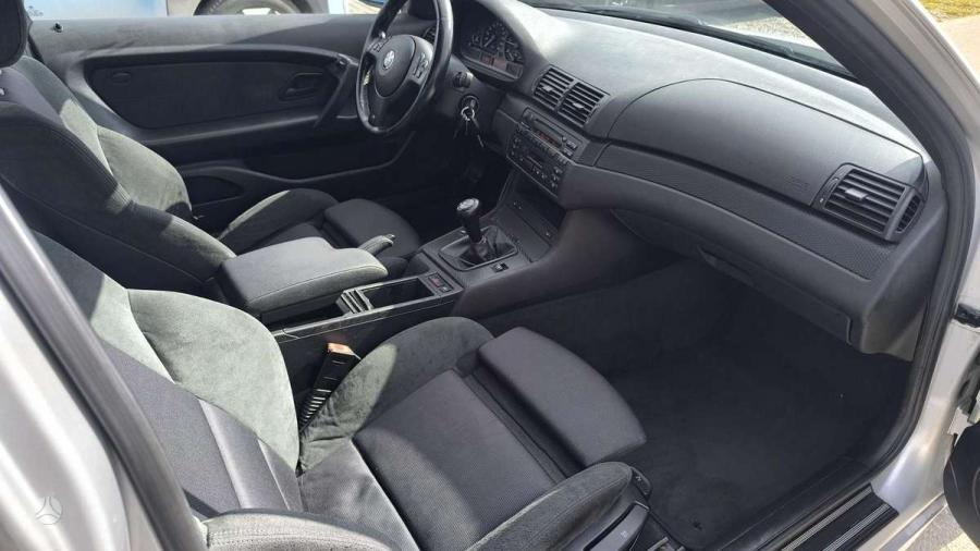 Grey BMW 320 2002 in Vilnius, with an engine capacity of 2.00 L and mileage of 360 thousand km for 2500 €, photo 13 on AUTOMOTO.COM.LV