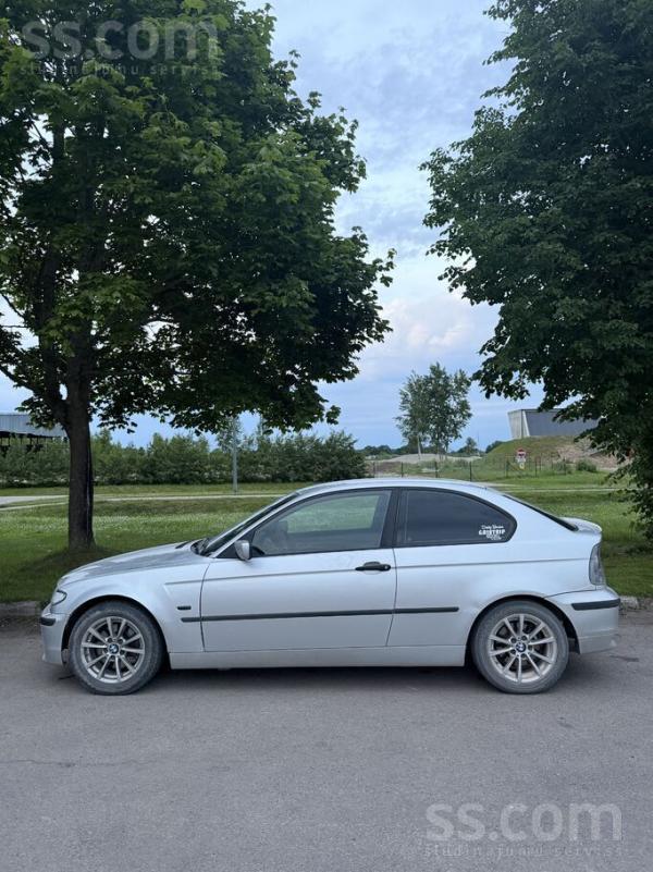 Grey BMW 320 2002 in Gulbene, with an engine capacity of 2.00 L and mileage of 438 thousand km for 2500 €, photo 2 on AUTOMOTO.COM.LV