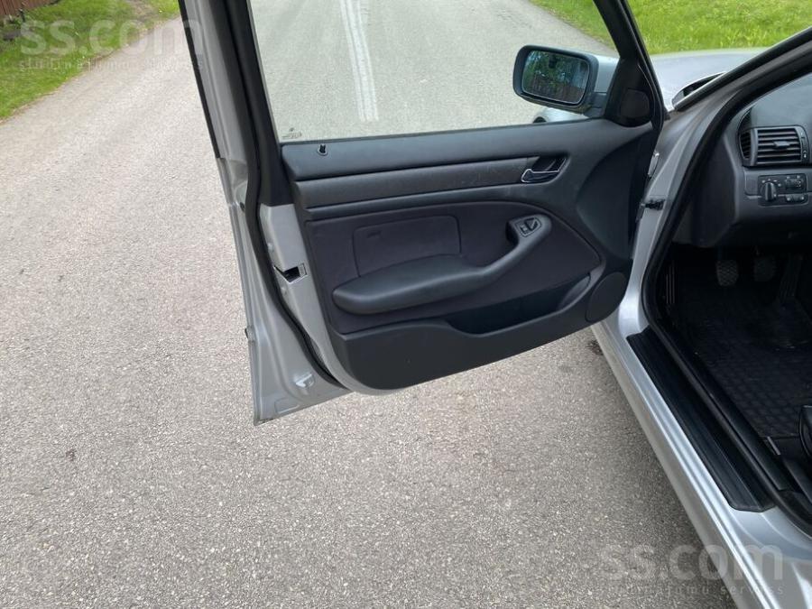 Pelēks BMW 320 2002 Ludza, ar dzinēja tilpumu 1.90 L un nobraukumu 204 tūkst. km par 2900 €, foto 13 vietnē AUTOMOTO.COM.LV