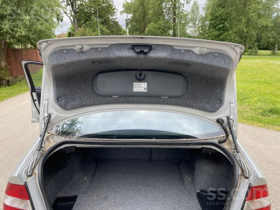 Pelēks BMW 320 2002 Ludza, ar dzinēja tilpumu 1.90 L un nobraukumu 204 tūkst. km par 2900 €, foto 17 vietnē AUTOMOTO.COM.LV