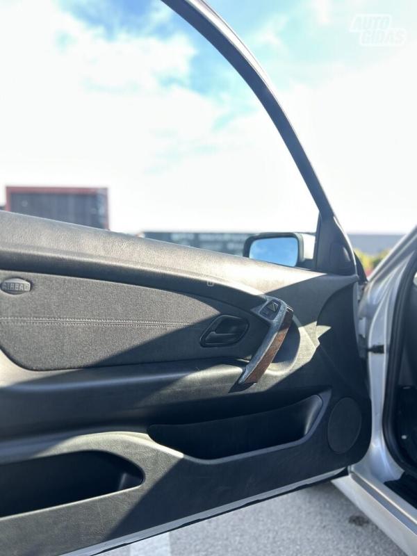 Pelēks BMW 320 2003 Panevēža, ar dzinēja tilpumu 2.00 L un nobraukumu 282 tūkst. km par 1390 €, foto 10 vietnē AUTOMOTO.COM.LV