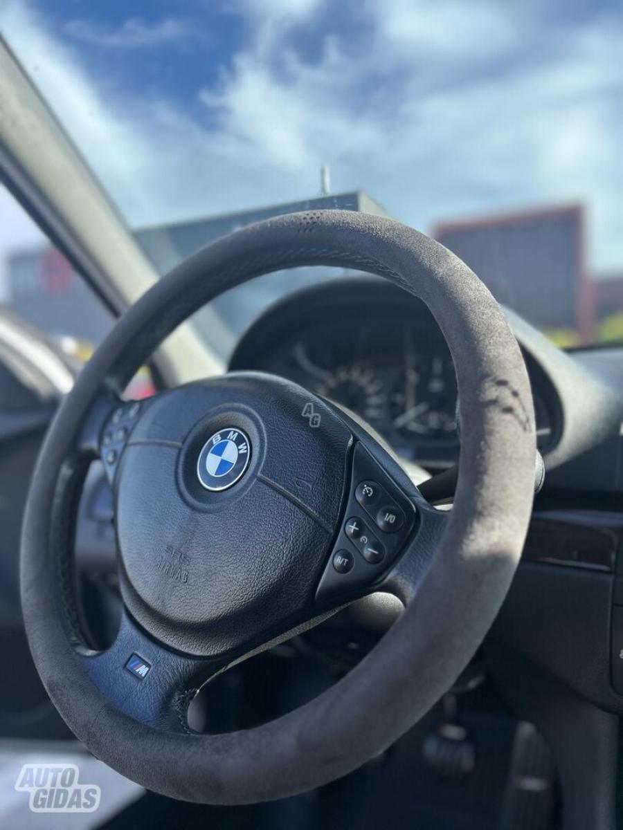 Pelēks BMW 320 2003 Panevēža, ar dzinēja tilpumu 2.00 L un nobraukumu 282 tūkst. km par 1390 €, foto 15 vietnē AUTOMOTO.COM.LV