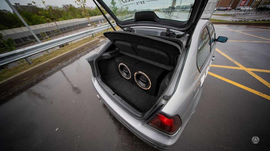 Pelēks BMW 320 2004 Kauņa, ar dzinēja tilpumu 2.00 L un nobraukumu 308 tūkst. km par 3500 €, foto 26 vietnē AUTOMOTO.COM.LV