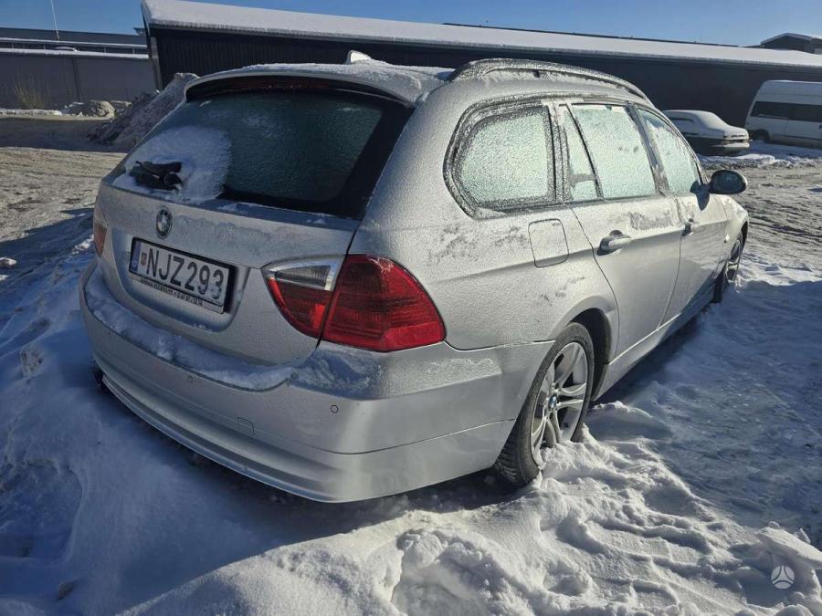 Grey BMW 320 2007 in Kaunas, with an engine capacity of 2.00 L and mileage of 340 thousand km for 3800 €, photo 5 on AUTOMOTO.COM.LV