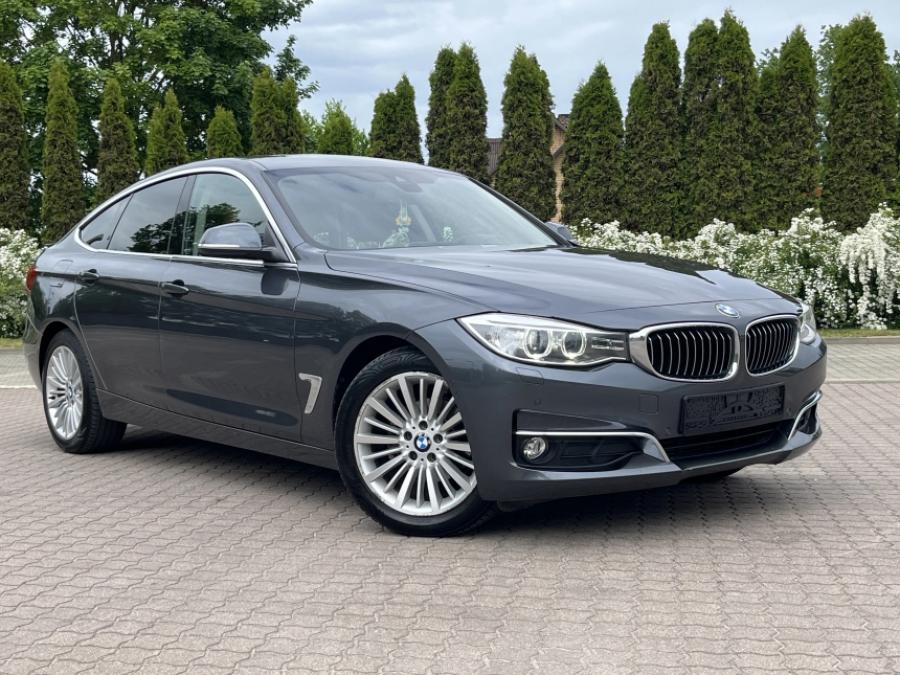 Grey BMW 320 2015 in Riga, with an engine capacity of 2.00 L and mileage of 218 thousand km for 12990 €, photo 1 on AUTOMOTO.COM.LV