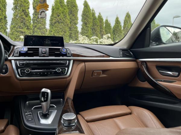 Grey BMW 320 2015 in Riga, with an engine capacity of 2.00 L and mileage of 218 thousand km for 12990 €, photo 6 on AUTOMOTO.COM.LV