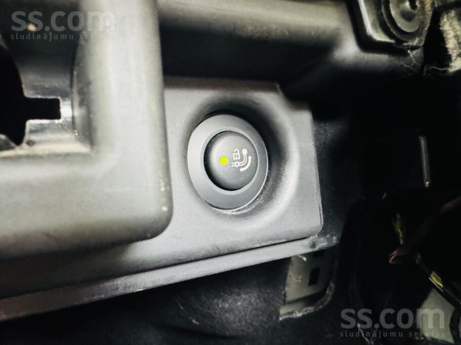 Grey BMW 320 2015 in Jurmala, with an engine capacity of 2.00 L and mileage of 278 thousand km for 13300 €, photo 11 on AUTOMOTO.COM.LV