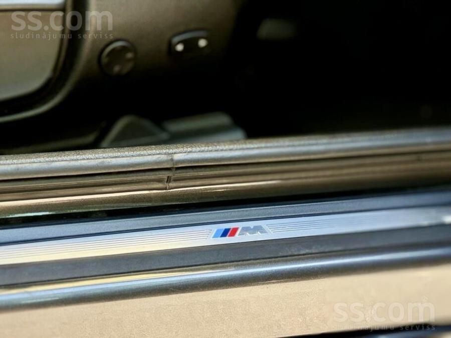 Grey BMW 320 2019 in Riga, with an engine capacity of 2.00 L and mileage of 139 thousand km for 20500 €, photo 12 on AUTOMOTO.COM.LV
