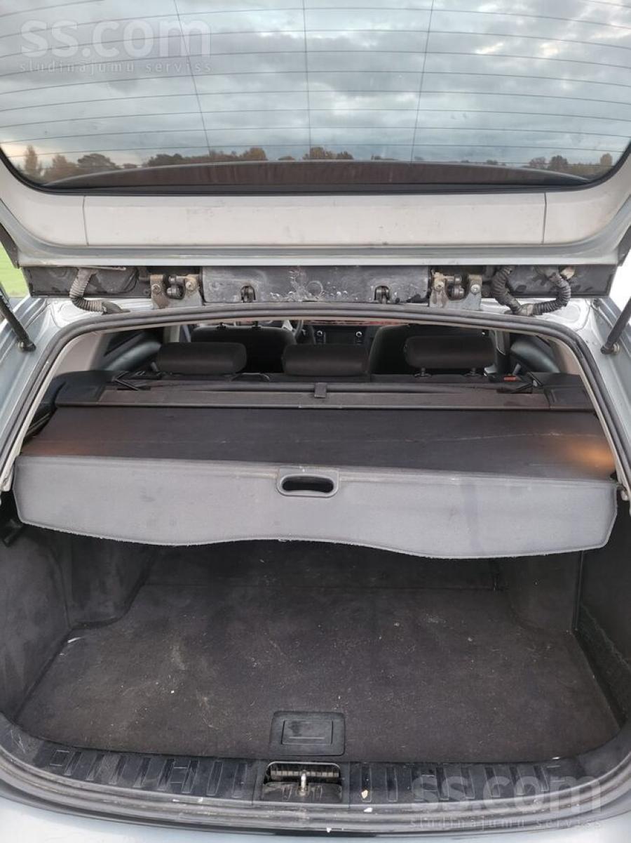 Pelēks BMW 320 2005 Valmiera, ar dzinēja tilpumu 2.00 L un nobraukumu 0 tūkst. km par 2495 €, foto 10 vietnē AUTOMOTO.COM.LV