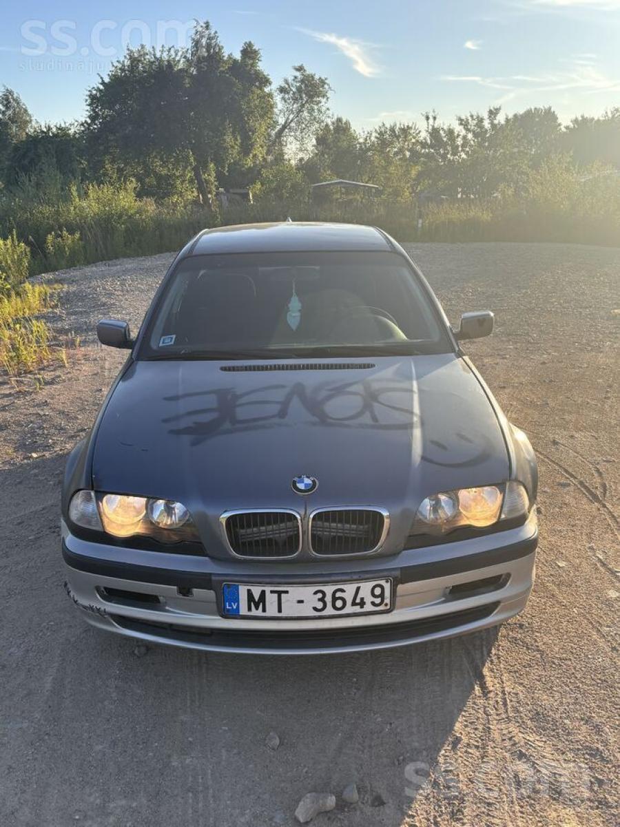 Pelēks BMW 320 1998 Rīga, ar dzinēja tilpumu 2.00 L un nobraukumu 236 tūkst. km par 700 €, foto 1 vietnē AUTOMOTO.COM.LV
