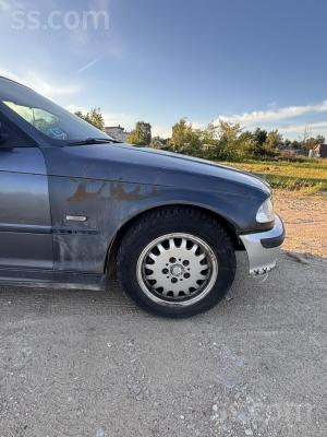 Pelēks BMW 320 1998 Rīga, ar dzinēja tilpumu 2.00 L un nobraukumu 236 tūkst. km par 700 €, foto 12 vietnē AUTOMOTO.COM.LV