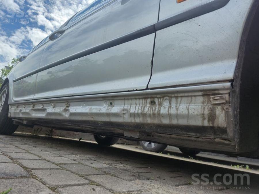 Grey BMW 320 1998 in Riga, with an engine capacity of 2.00 L and mileage of 223 thousand km for 2900 €, photo 26 on AUTOMOTO.COM.LV