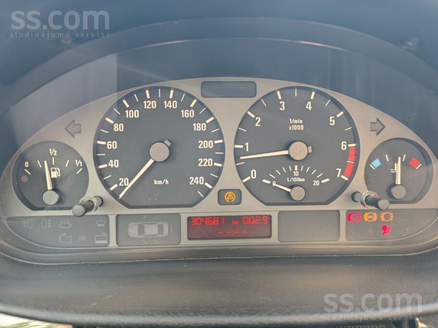Grey BMW 320 1998 in Jelgava, with an engine capacity of 2.00 L and mileage of 305 thousand km for 1499 €, photo 8 on AUTOMOTO.COM.LV