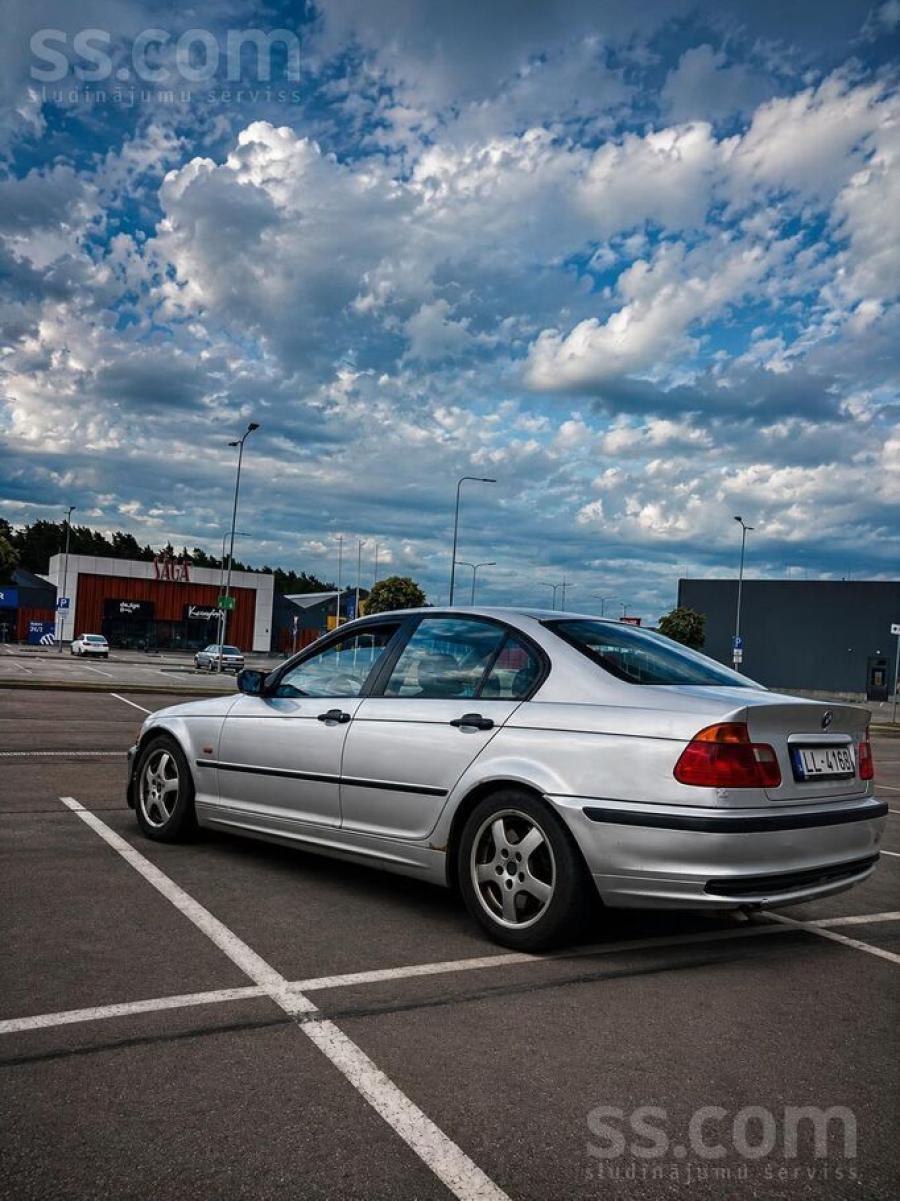 Grey BMW 320 1998 in Riga, with an engine capacity of 2.00 L and mileage of 345 thousand km for 2100 €, photo 4 on AUTOMOTO.COM.LV