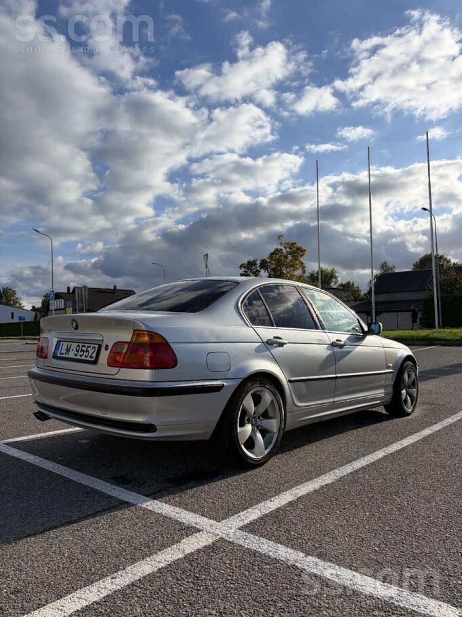 Grey BMW 320 1998 in Riga, with an engine capacity of 2.00 L and mileage of 292 thousand km for 2200 €, photo 6 on AUTOMOTO.COM.LV
