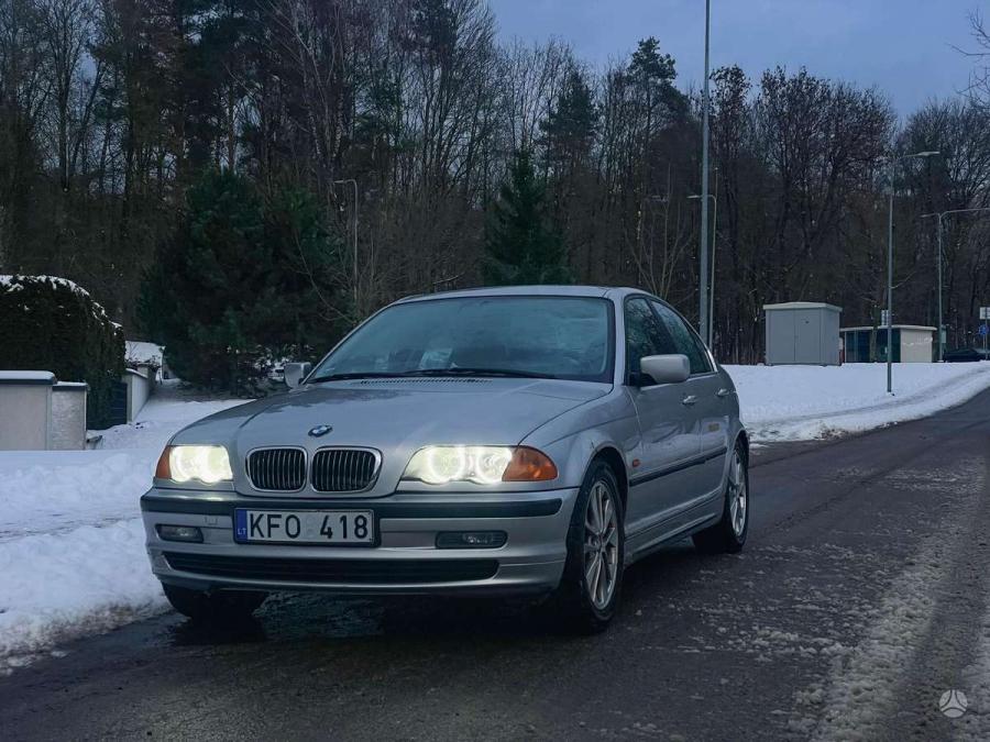Grey BMW 320 1999 in Vilnius, with an engine capacity of 1.99 L and mileage of 332 thousand km for 1850 €, photo 6 on AUTOMOTO.COM.LV