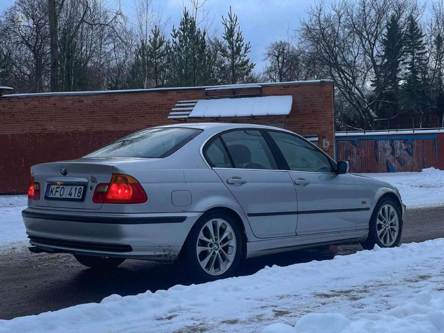 Grey BMW 320 1999 in Vilnius, with an engine capacity of 1.99 L and mileage of 332 thousand km for 1850 €, photo 8 on AUTOMOTO.COM.LV