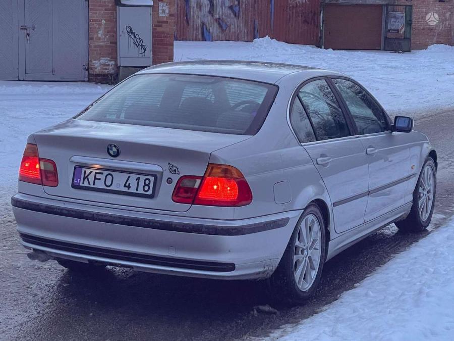 Grey BMW 320 1999 in Vilnius, with an engine capacity of 1.99 L and mileage of 332 thousand km for 1850 €, photo 14 on AUTOMOTO.COM.LV