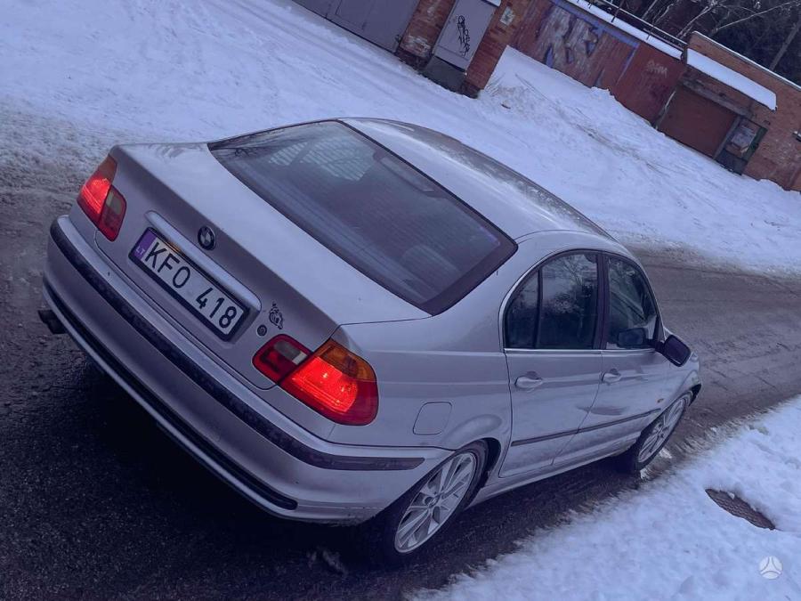Grey BMW 320 1999 in Vilnius, with an engine capacity of 1.99 L and mileage of 332 thousand km for 1850 €, photo 15 on AUTOMOTO.COM.LV