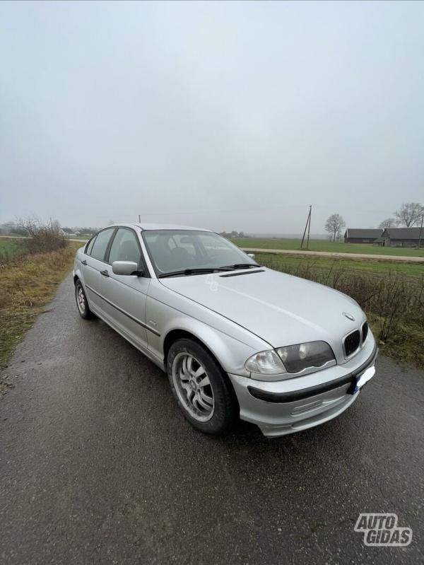 Pelēks BMW 320 2000 Radviliškis, ar dzinēja tilpumu 2.00 L un nobraukumu 338 tūkst. km par 950 €, foto 2 vietnē AUTOMOTO.COM.LV