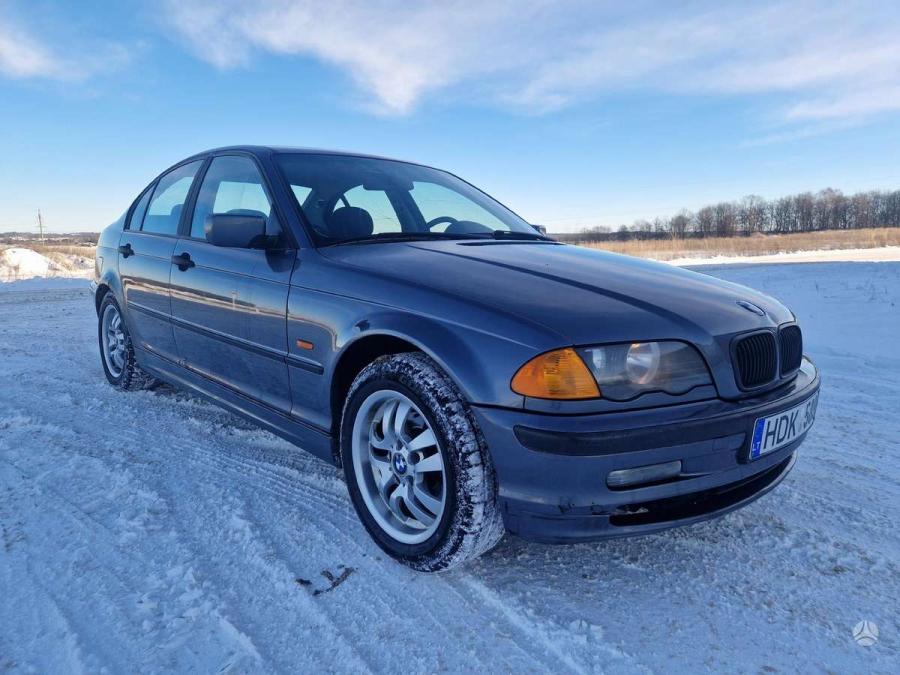 Pelēks BMW 320 2000 Klaipėda, ar dzinēja tilpumu 2.00 L un nobraukumu 270 tūkst. km par 1100 €, foto 2 vietnē AUTOMOTO.COM.LV