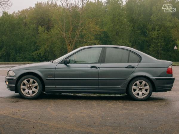 Grey BMW 320 2000 in Kaunas, with an engine capacity of 2.00 L and mileage of 365 thousand km for 1300 €, photo 7 on AUTOMOTO.COM.LV