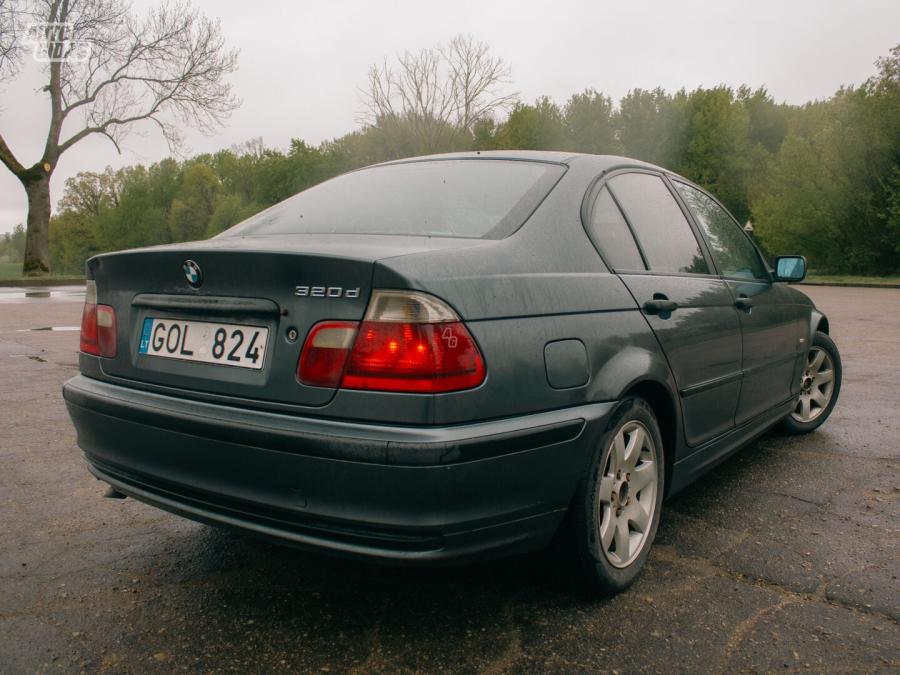 Grey BMW 320 2000 in Kaunas, with an engine capacity of 2.00 L and mileage of 365 thousand km for 1300 €, photo 10 on AUTOMOTO.COM.LV